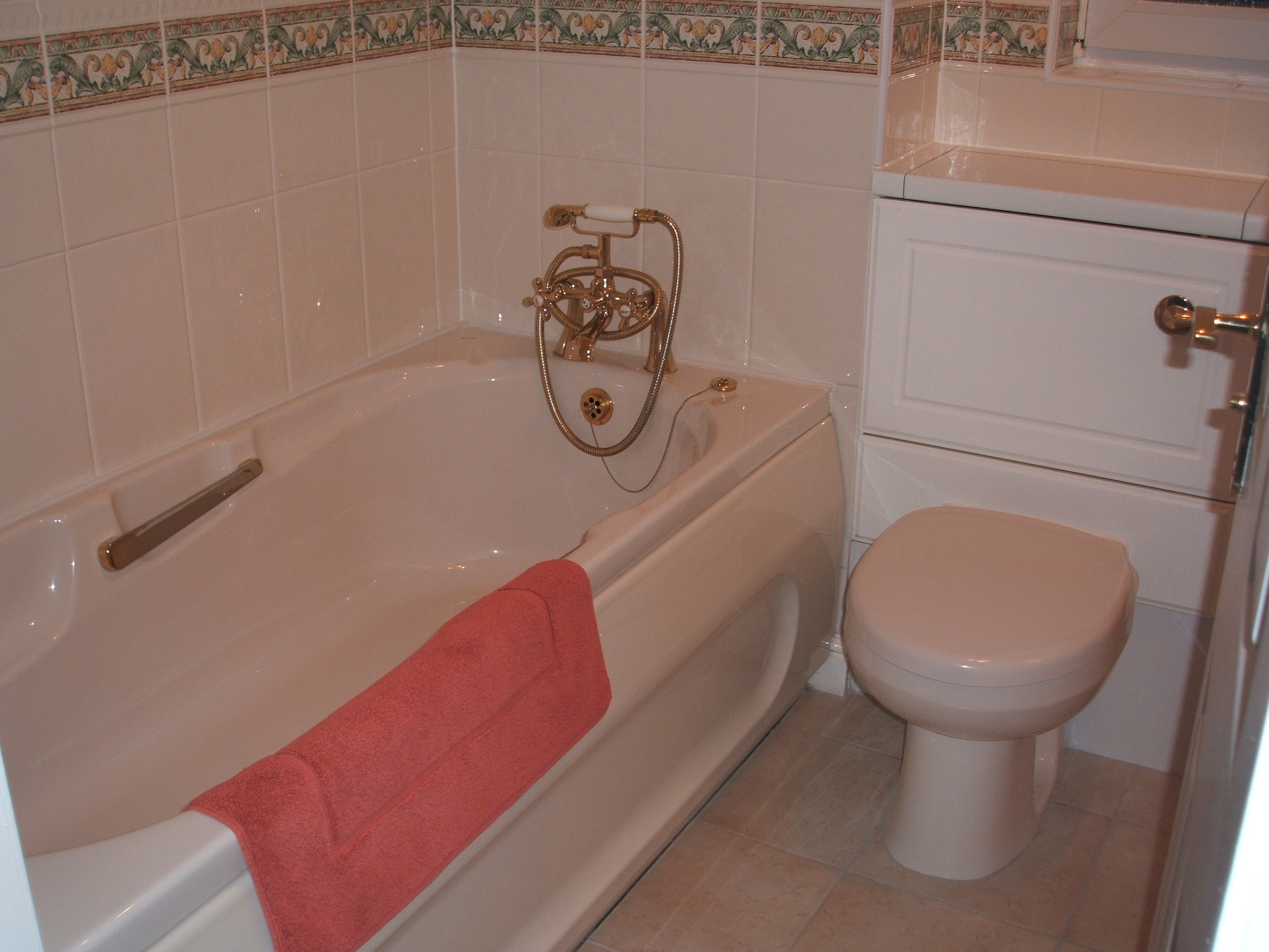 Beautiful Warm Finish | Buchanan Bathrooms